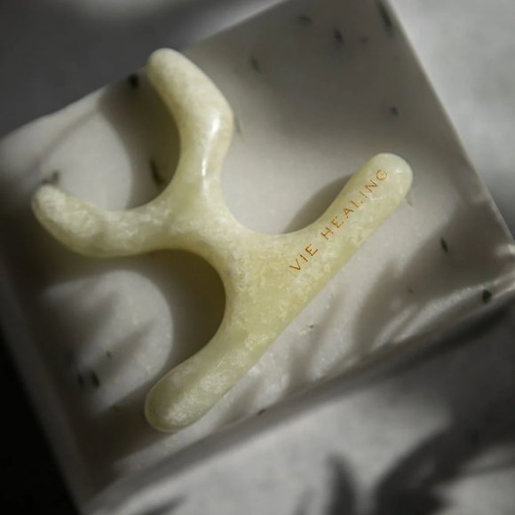 Vie Healing | Skincare | New Vie Healing Jade Pressure Point Gua Sha ...